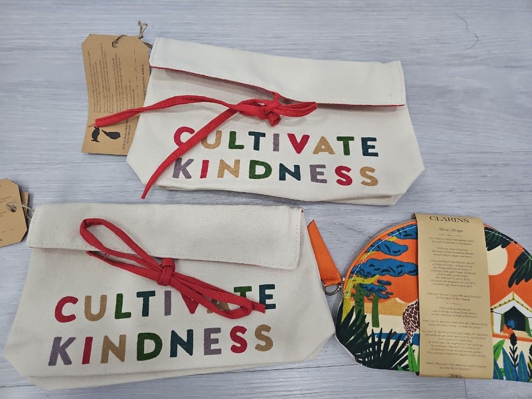 Clarins Pouch 3 @ 8, Women's Fashion, Bags & Wallets, Purses & Pouches ...