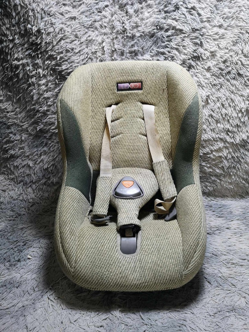 Combi Lexio Light Brown Rocking And Baby Car Seat, Babies & Kids, Going Out, Car Seats on Carousell