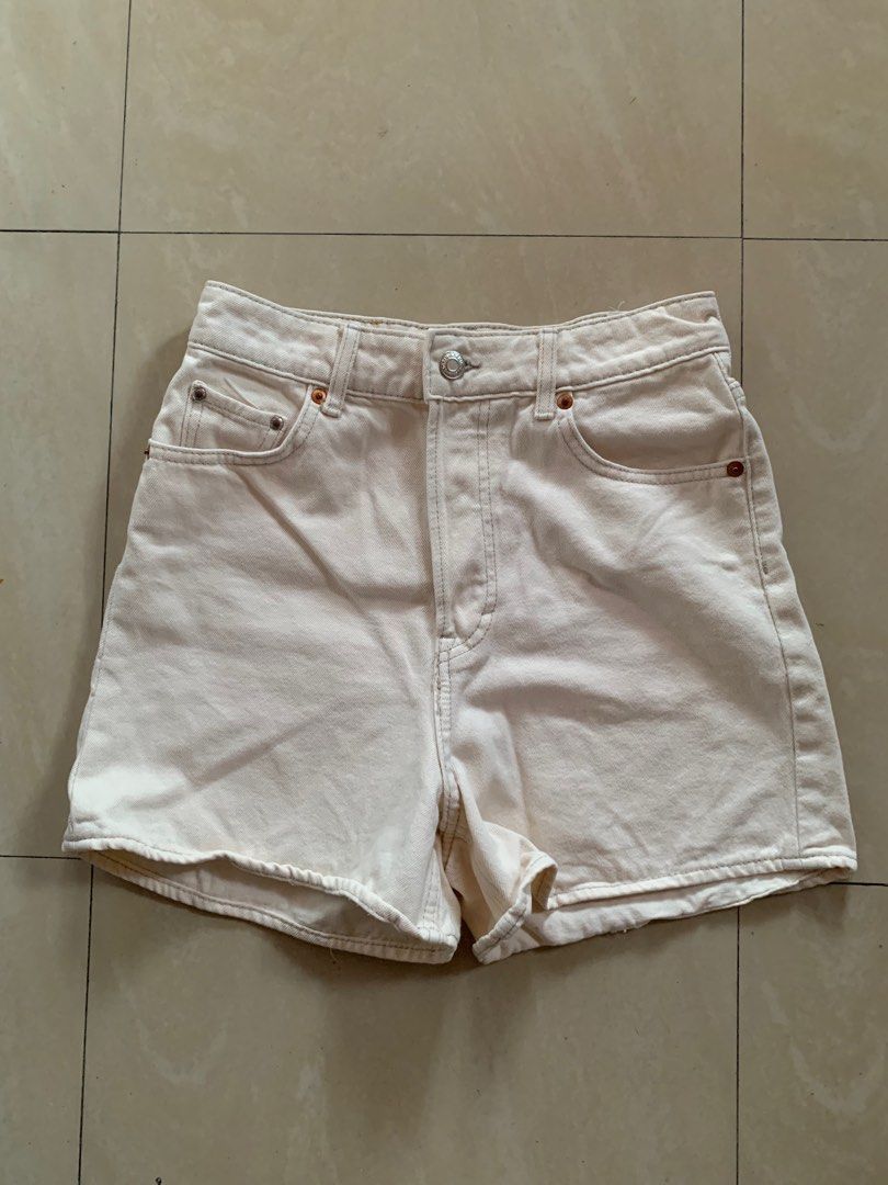 Cream Denim Shorts, Women's Fashion, Bottoms, Shorts on Carousell