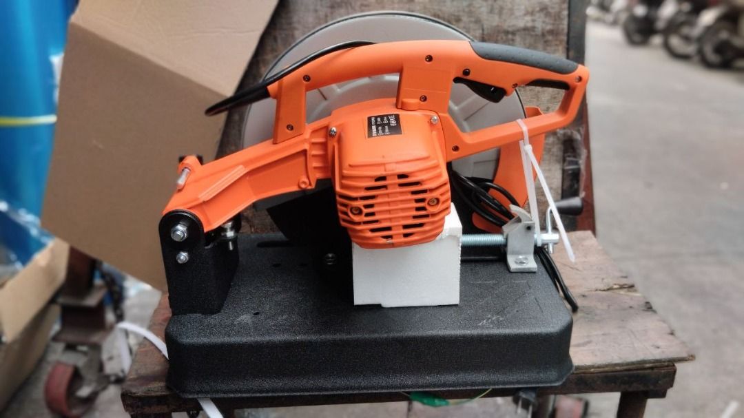 Cut Off Wheel Machine, Commercial & Industrial, Construction Tools ...