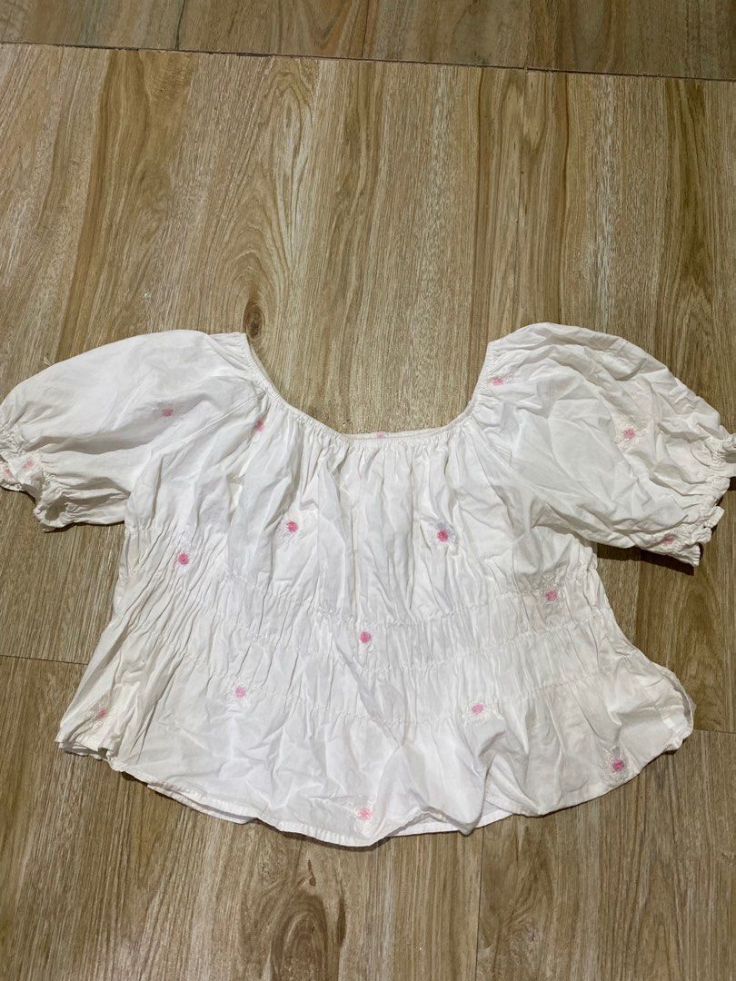Cute off shoulder flower top, Women's Fashion, Tops, Blouses on Carousell Cute off shoulder flower top, Women's Fashion, Tops, Blouses on Carousell