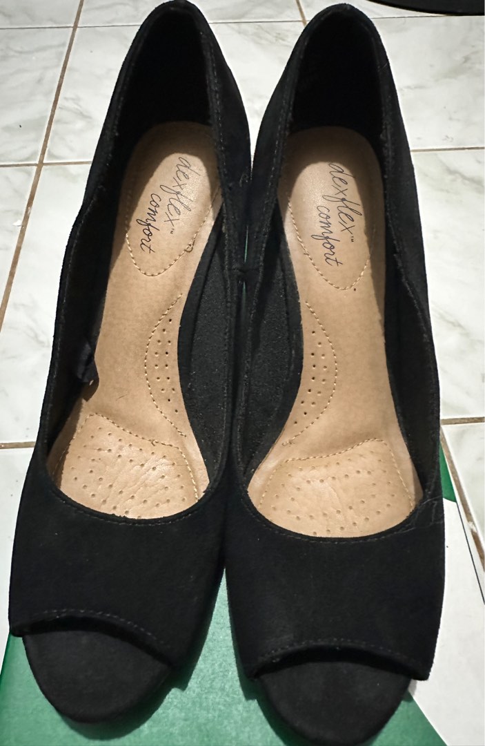 Dexflex Comfort from Payless, Women's Fashion, Footwear, Heels on Carousell