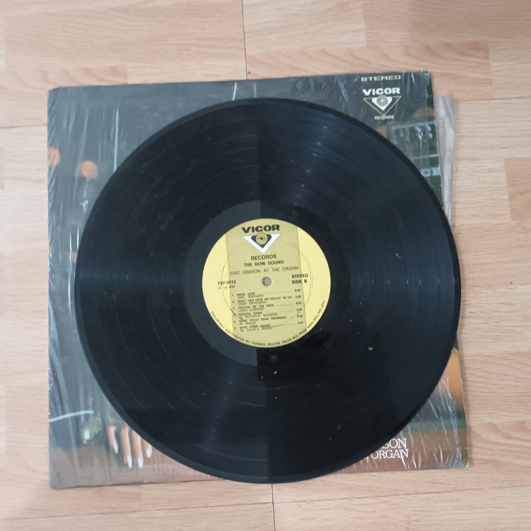 Eric Dimson at the Organ - The Now Sound, Hobbies & Toys, Music & Media ...