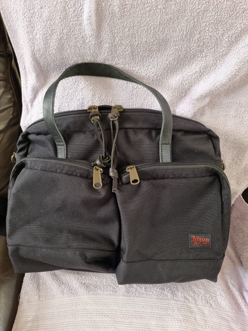 FILSON DRYDEN BRIEFCASE (DARK NAVY BLUE), Men's Fashion, Bags ...