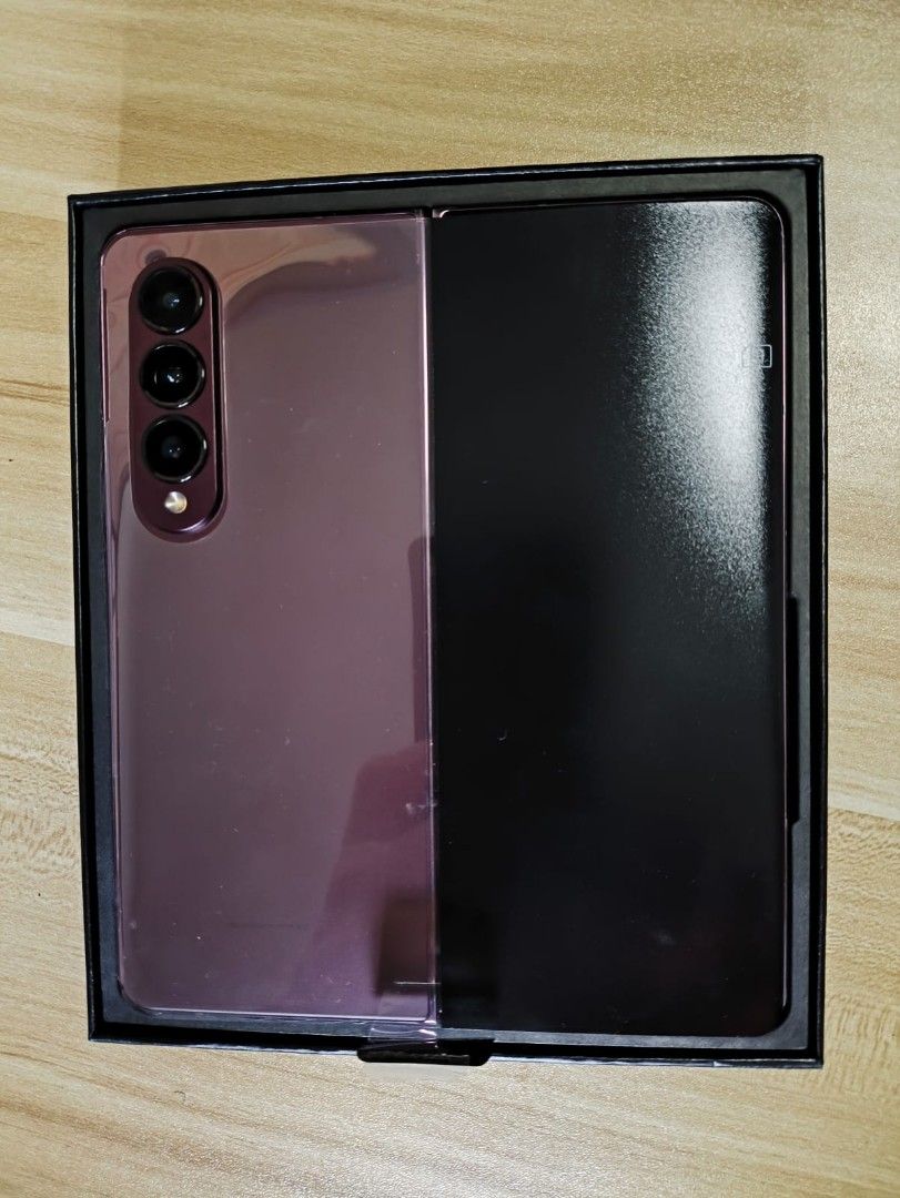 Galaxy Z Fold 4 Burgundy 256GB, Mobile Phones & Gadgets, Mobile Phones ...