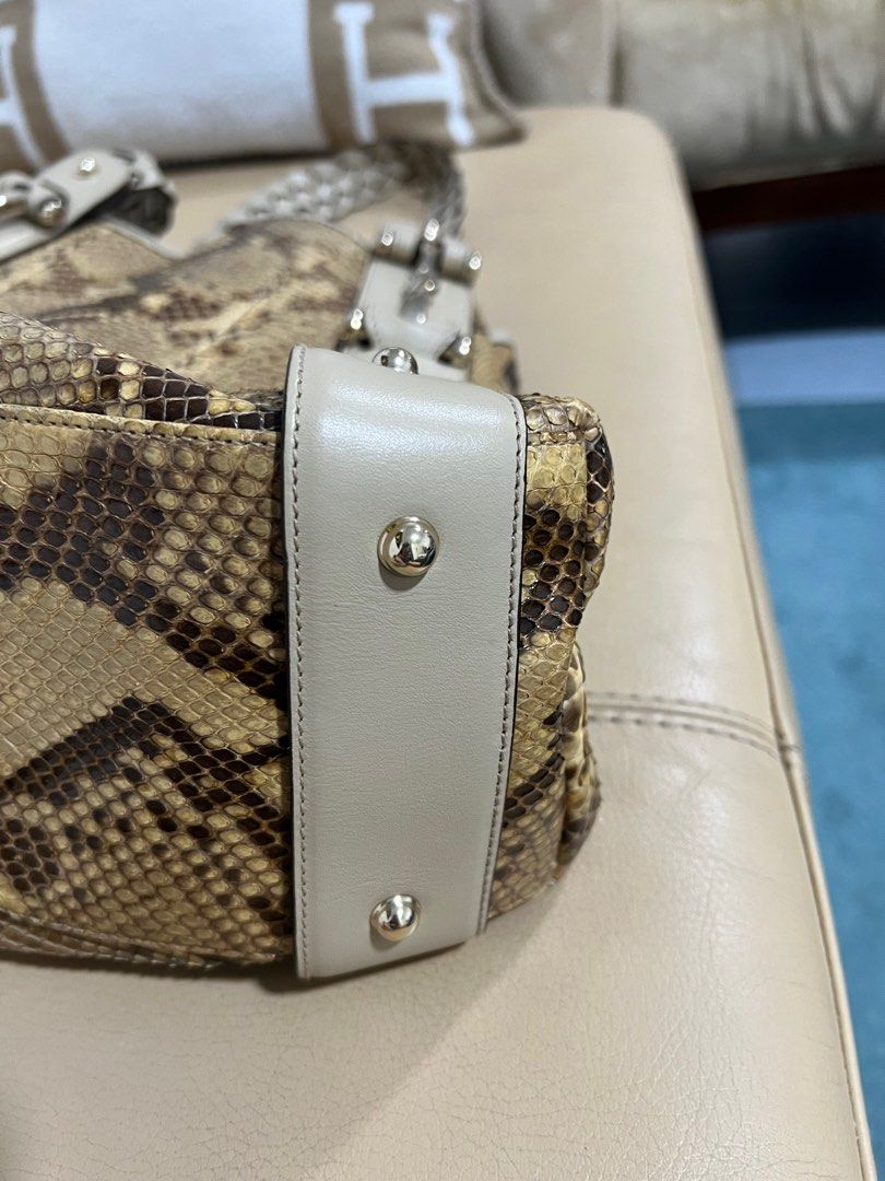 Gucci Python shoulder bag ( Authentic ), Women's Fashion, Bags ...