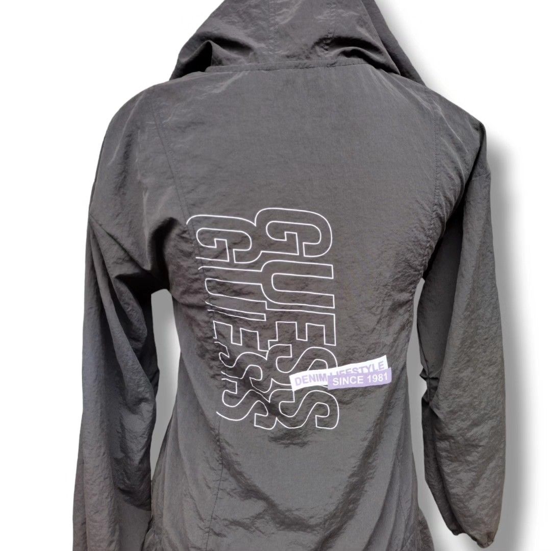 guess windbreaker, Women's Fashion, Coats, Jackets and Outerwear on ...