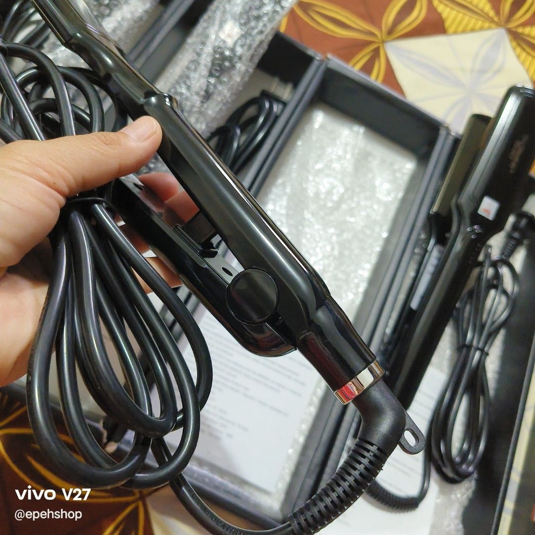 Hair Iron (Splint Hair straightener), Beauty & Personal Care, Hair on ...