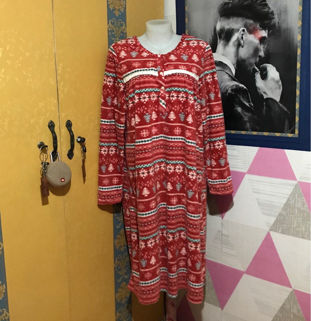 Holiday Very Soft Fluffy Sleepwear, Women's Fashion, Undergarments ...