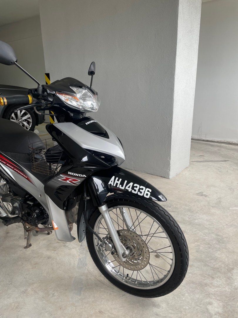 Honda Wave 110 R, Motorbikes on Carousell