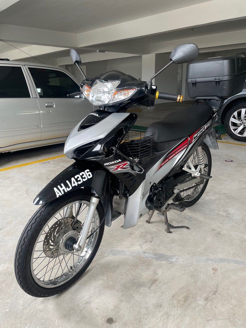 Honda Wave 110 R, Motorbikes on Carousell