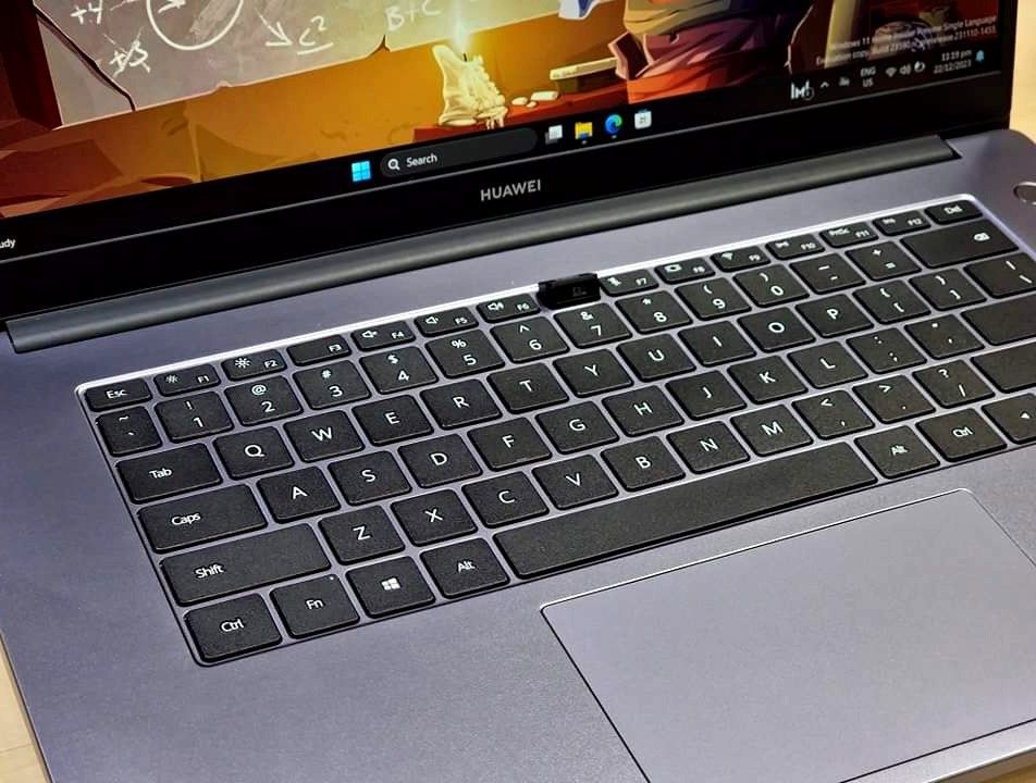 Huawei Matebook BOHK-WAX9X D15 AMD ryzen 5 3500U, 8Gb Ram 256Gb NVMe ...