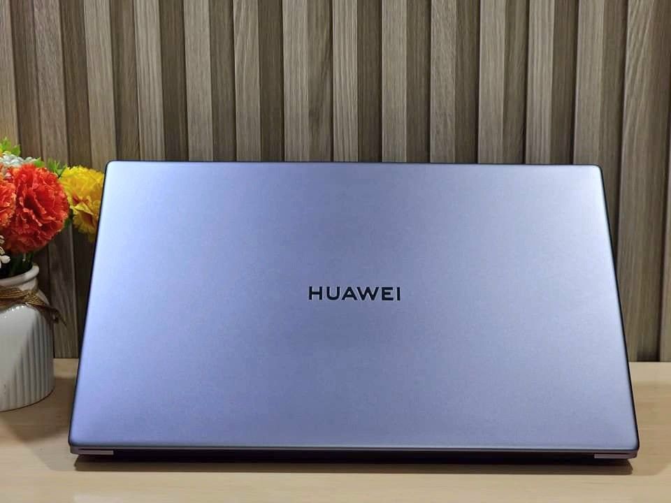 Huawei Matebook BOHK-WAX9X D15 AMD ryzen 5 3500U, 8Gb Ram 256Gb NVMe ...