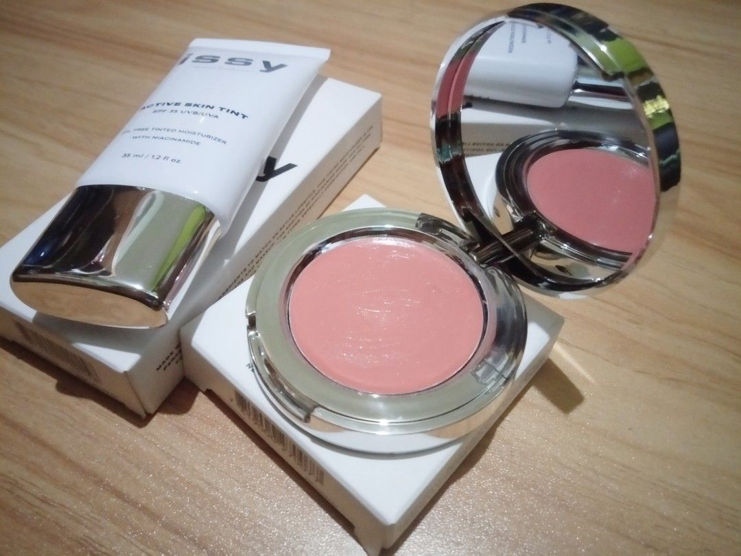 Issy Skin Tint And Blush Set, Beauty & Personal Care, Face, Makeup on ...
