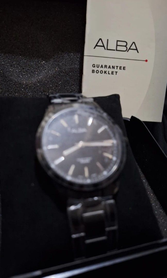 Jam Tangan Pria ALBA Quartz Stainless, Fesyen Pria, Jam Tangan di Carousell
