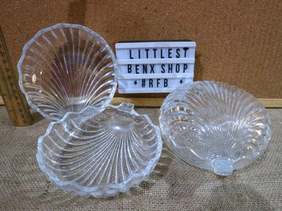 japan surplus 4pcs shell saucers, Furniture & Home Living, Kitchenware ...