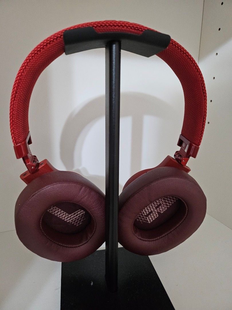 Jbl Bluetooth Headset Audio Headphones Headsets On Carousell