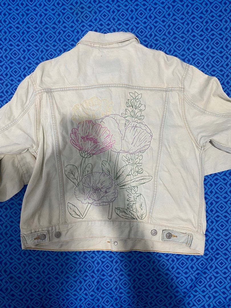 Levis acid wash denim jacket, Women's Fashion, Coats, Jackets and ...