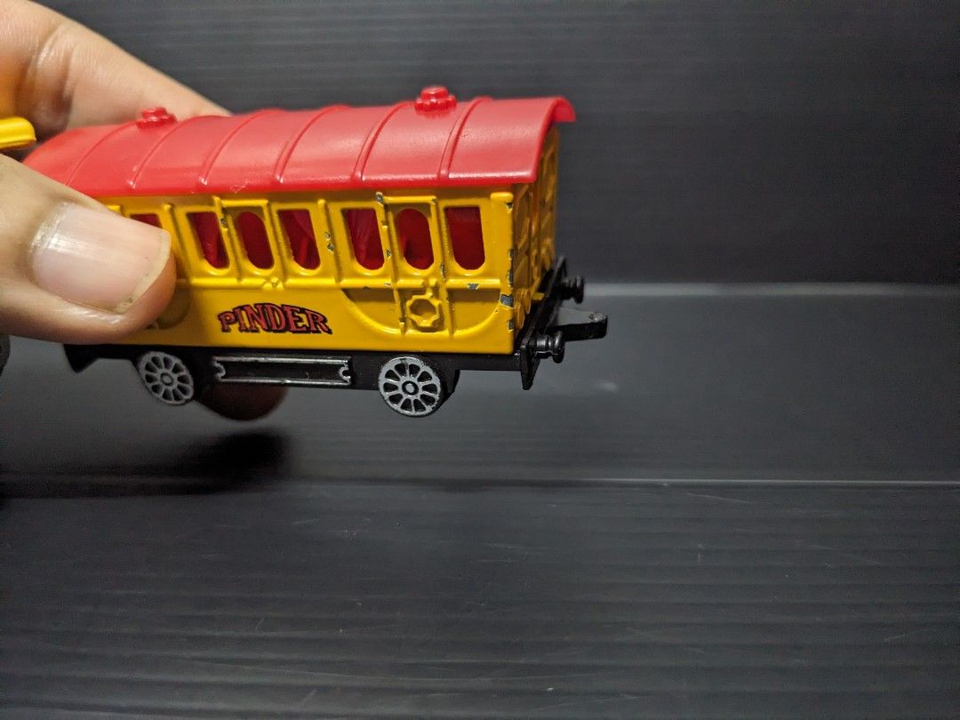 Majorette Train Head Western Pinder Yellow 1/87, Hobbies & Toys ...