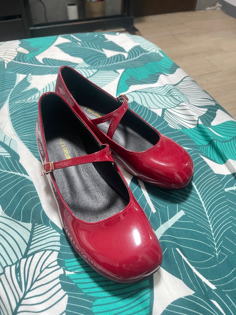 Mary jane shoes red, Women's Fashion, Footwear, Flats & Sandals on ...