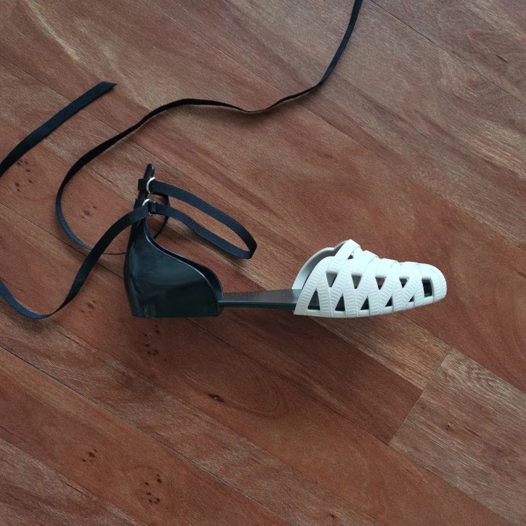 Melissa Jean Sandal + Jason Wu, Women's Fashion, Footwear, Flats ...