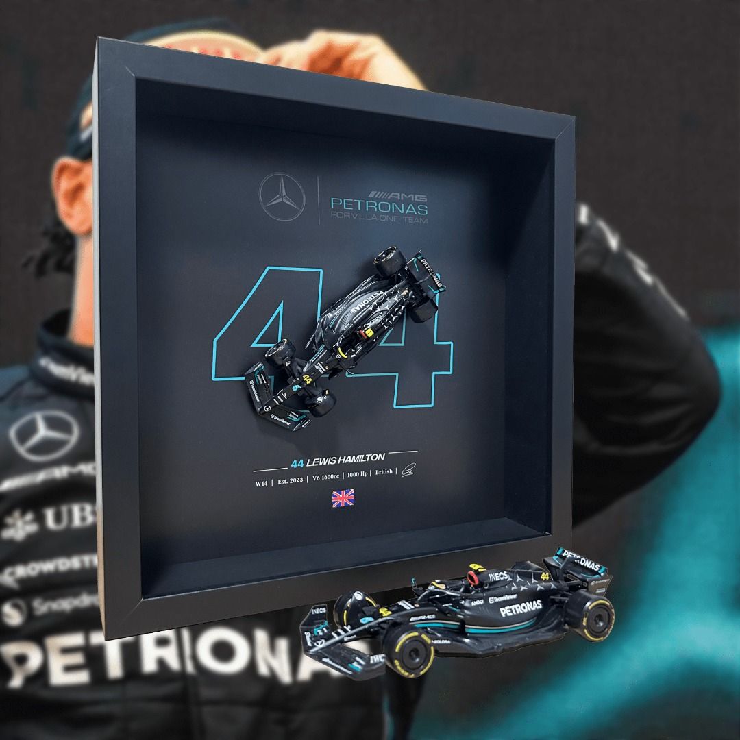 **OOS** Mercedes F1 Framed - Lewis Hamilton 44 (Formula One Diecast Car ...