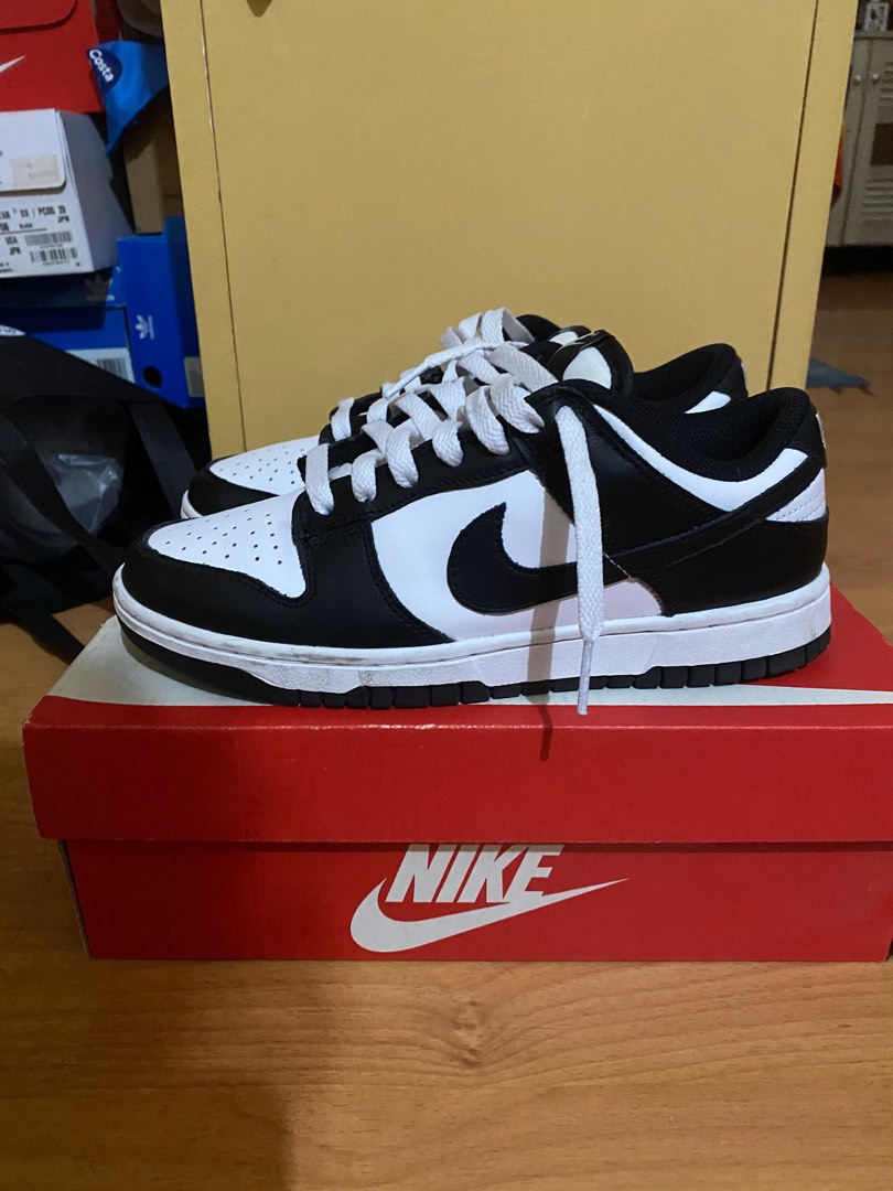 Nike Panda Dunks, Men's Fashion, Footwear, Sneakers on Carousell