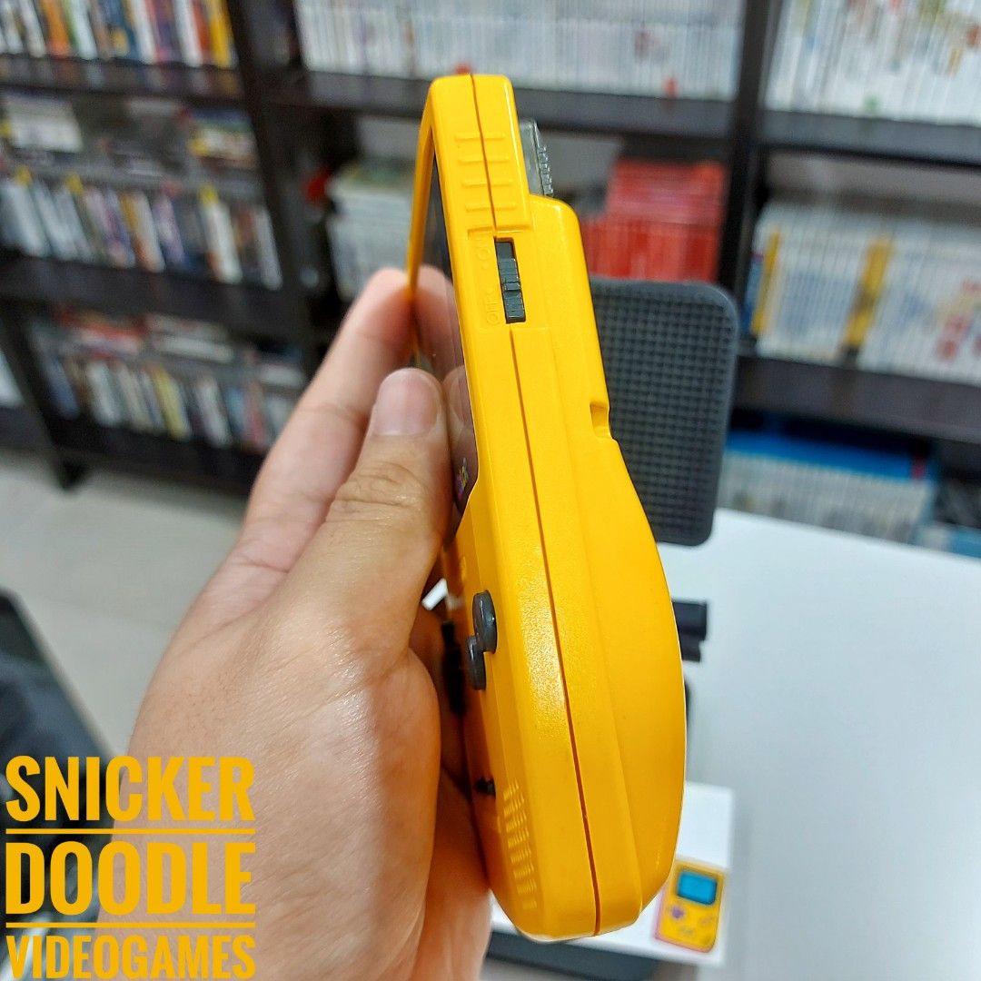 Nintendo Game Boy Color Yellow, Video Gaming, Video Game Consoles ...