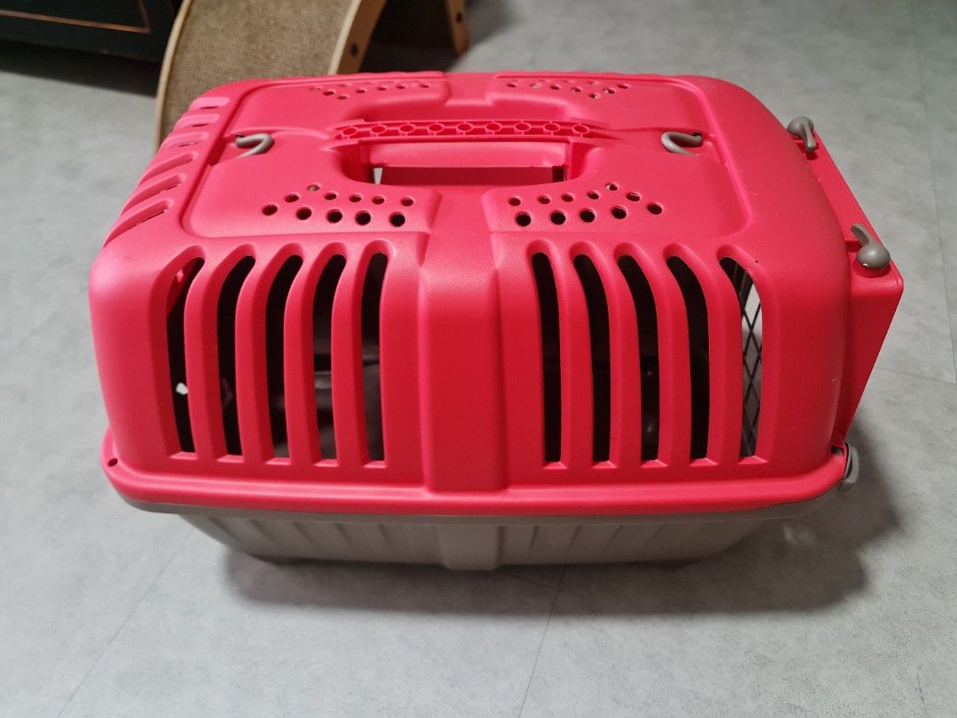Pet Carrier, Pet Supplies, Homes & Other Pet Accessories on Carousell