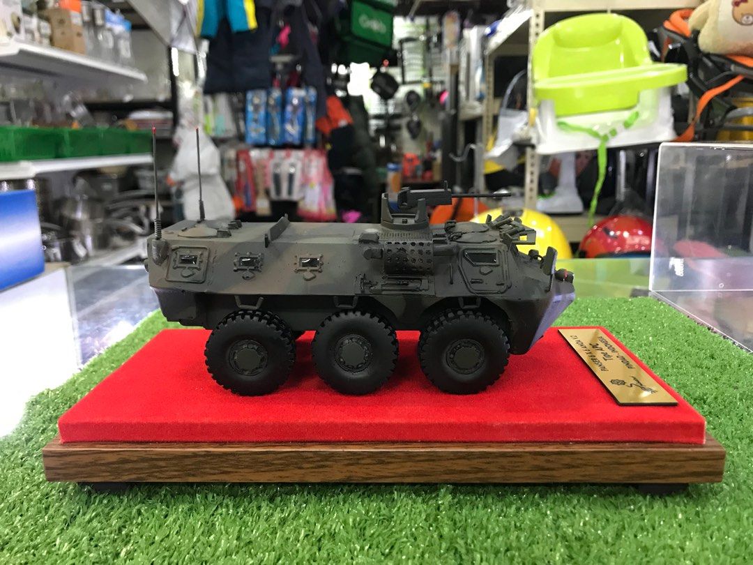 PINDAD TANK ARMY PANSER 6x6 ANOA V2, Hobbies & Toys, Collectibles ...