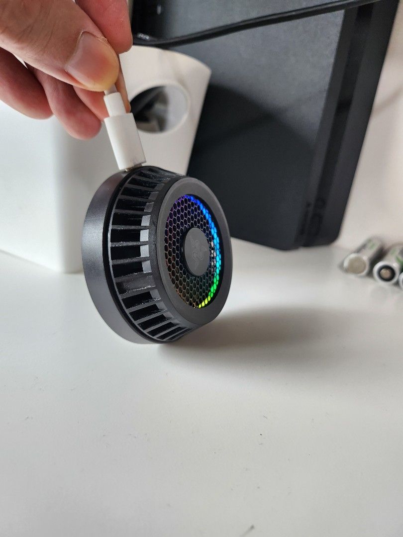 Razer Phone Cooler Chroma - MagSafe Compatible, Mobile Phones & Gadgets ...