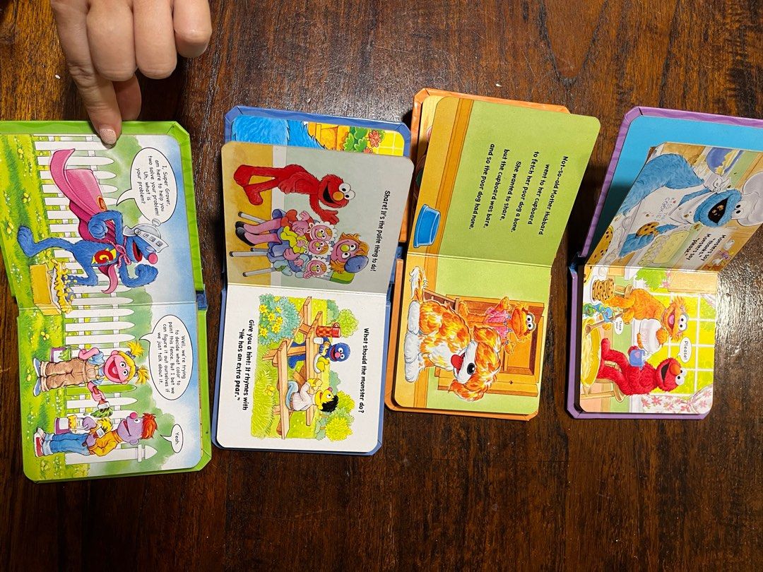 Sesame Street 4 book set board books with carrier, Hobbies & Toys ...