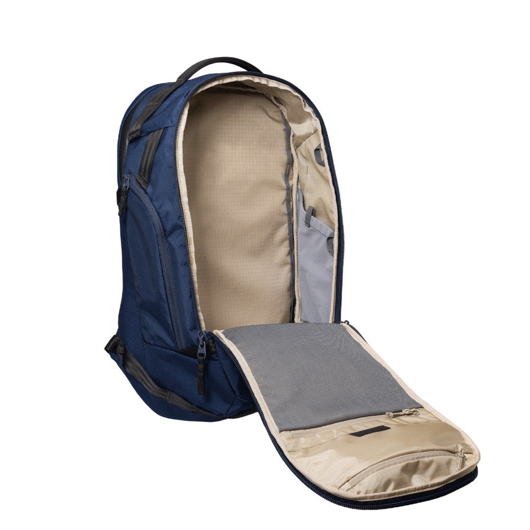 Severely underused backpack, Computers & Tech, Parts & Accessories ...