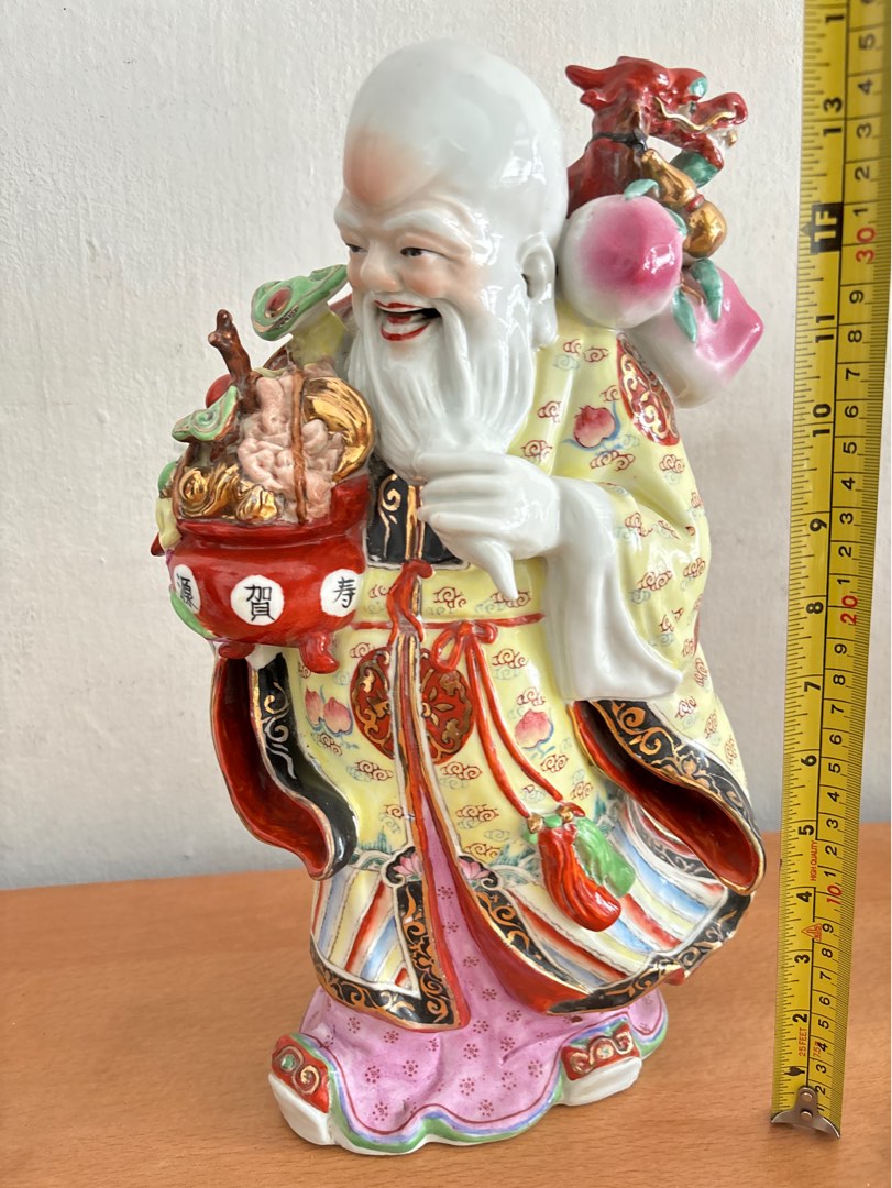 Shou Xing Figurine with money bag, Hobbies & Toys, Memorabilia ...