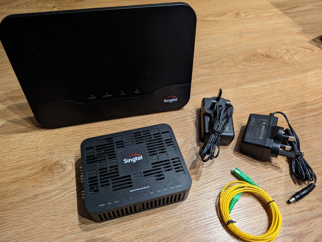 Singtel Mesh WiFi Router, Computers & Tech, Parts & Accessories ...