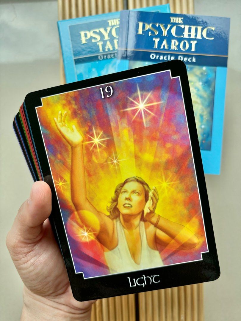 The Psychic Tarot Oracle Cards (Boxed Kit), Hobbies & Toys, Memorabilia ...