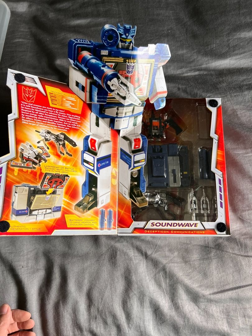 Transformers Commemorative Edition - Soundwave (Generation 1 Reissue ...