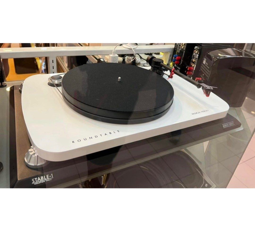 Turntable MUSICAL FIDELITY, Audio, Portable Music Players on Carousell