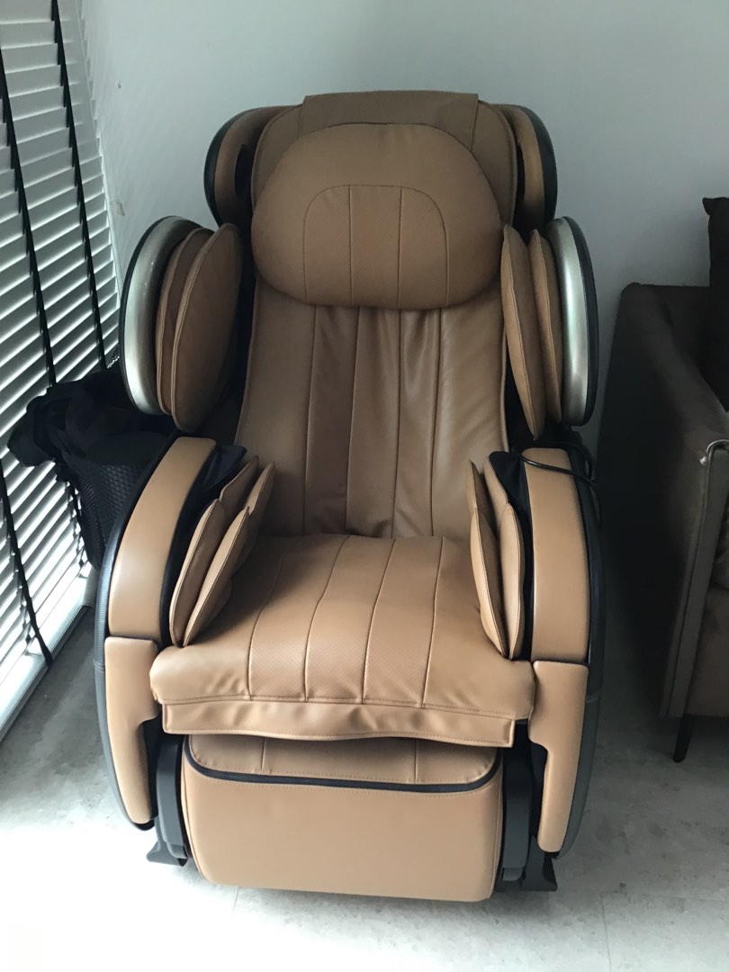 U infinity osim massage chair, Health & Nutrition, Massage Devices on Carousell