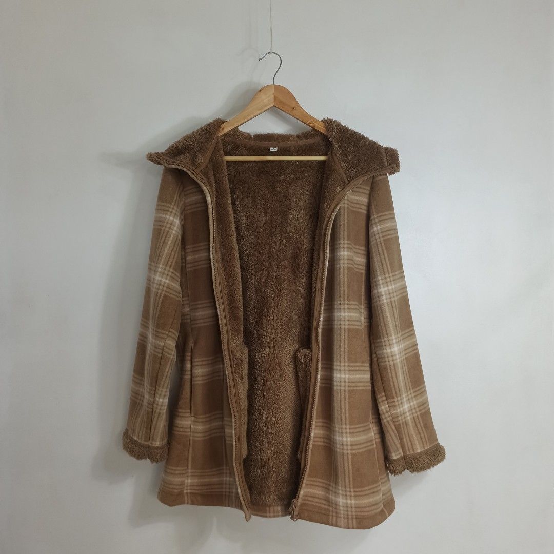 UNIQLO Brown Checker Coat Jacket (Made in Vietnam), Women's Fashion ...