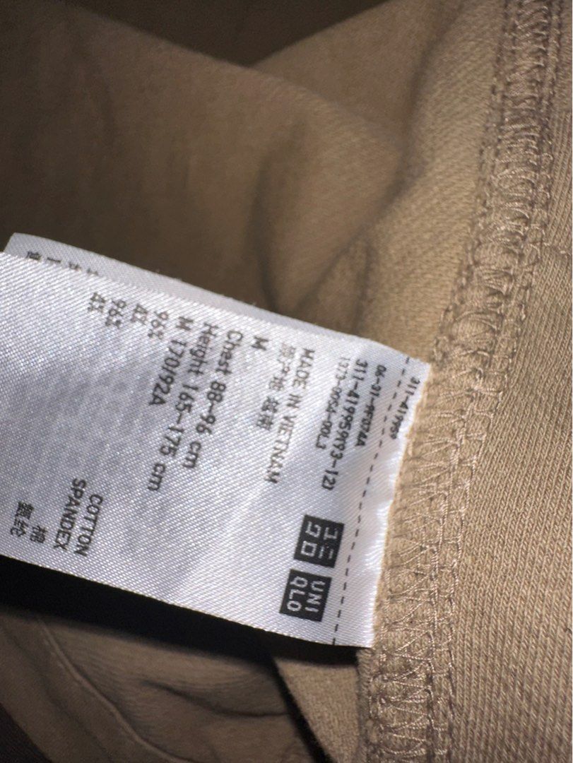 UNIQLO shacket, Men's Fashion, Coats, Jackets and Outerwear on Carousell