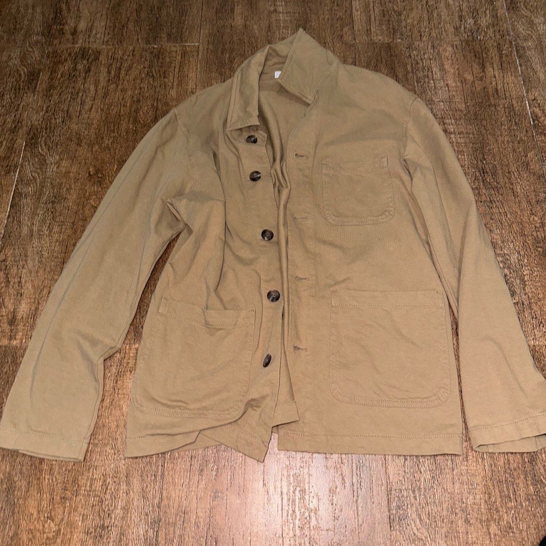 UNIQLO shacket, Men's Fashion, Coats, Jackets and Outerwear on Carousell
