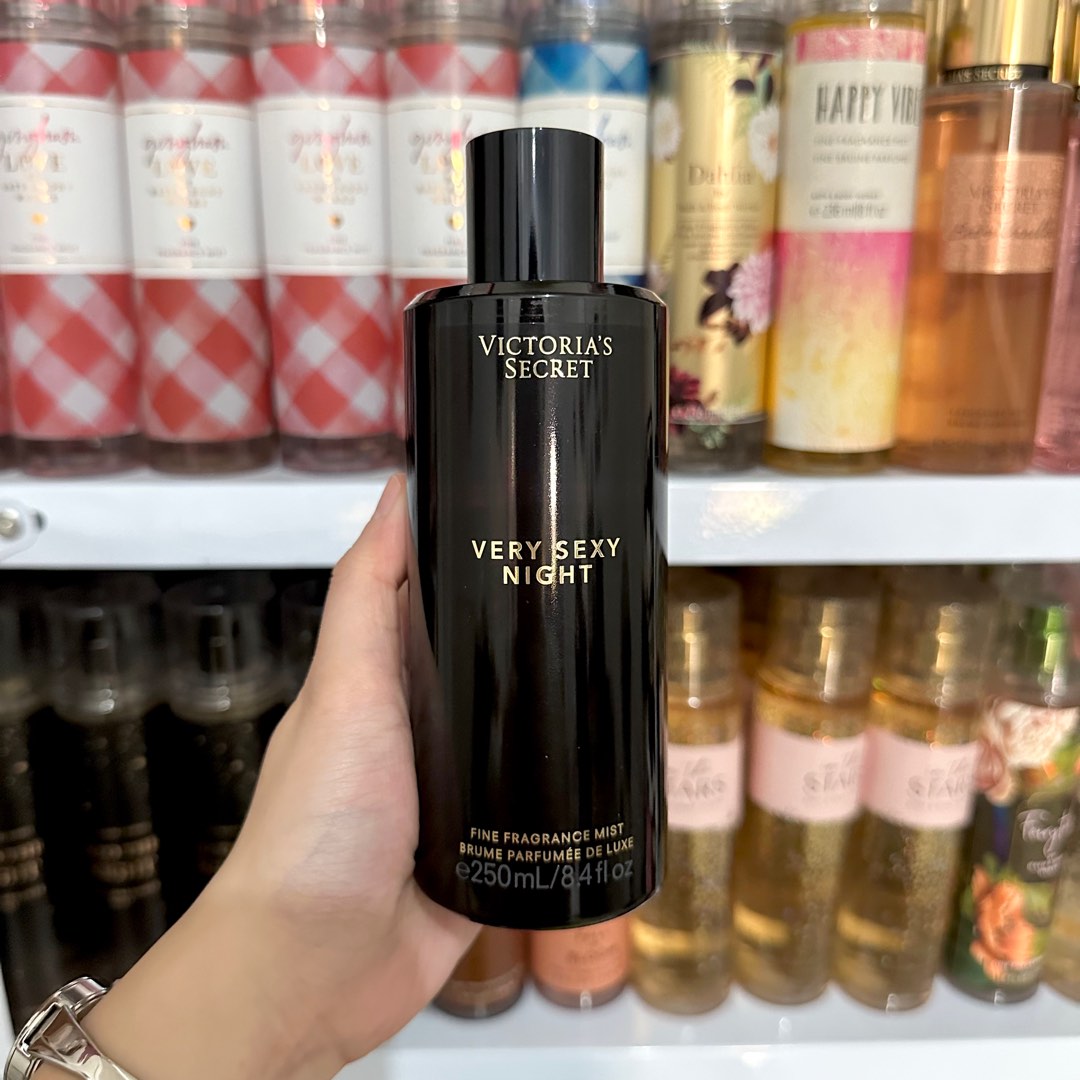 Victoria’s Secret Very Sexy Night Fine Fragrance Mist, Beauty ...