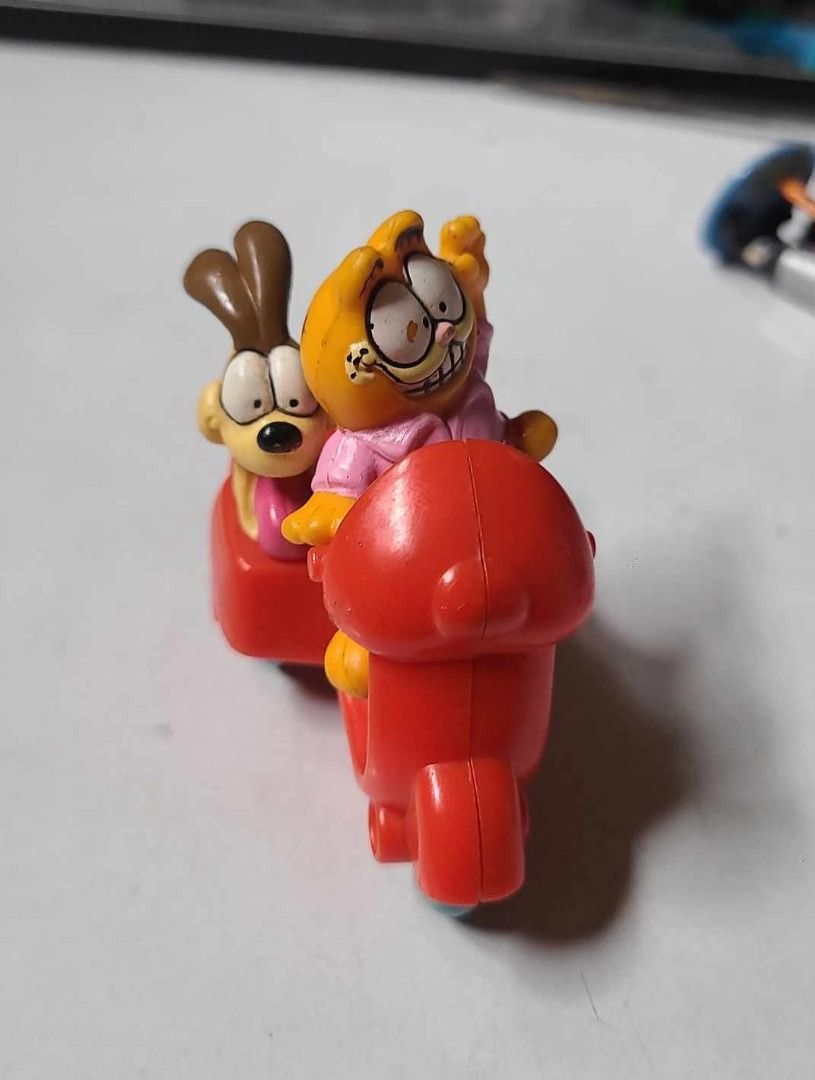 Vintage 1988 Garfield in Motorcycle with Odie in sidecar United Feature ...