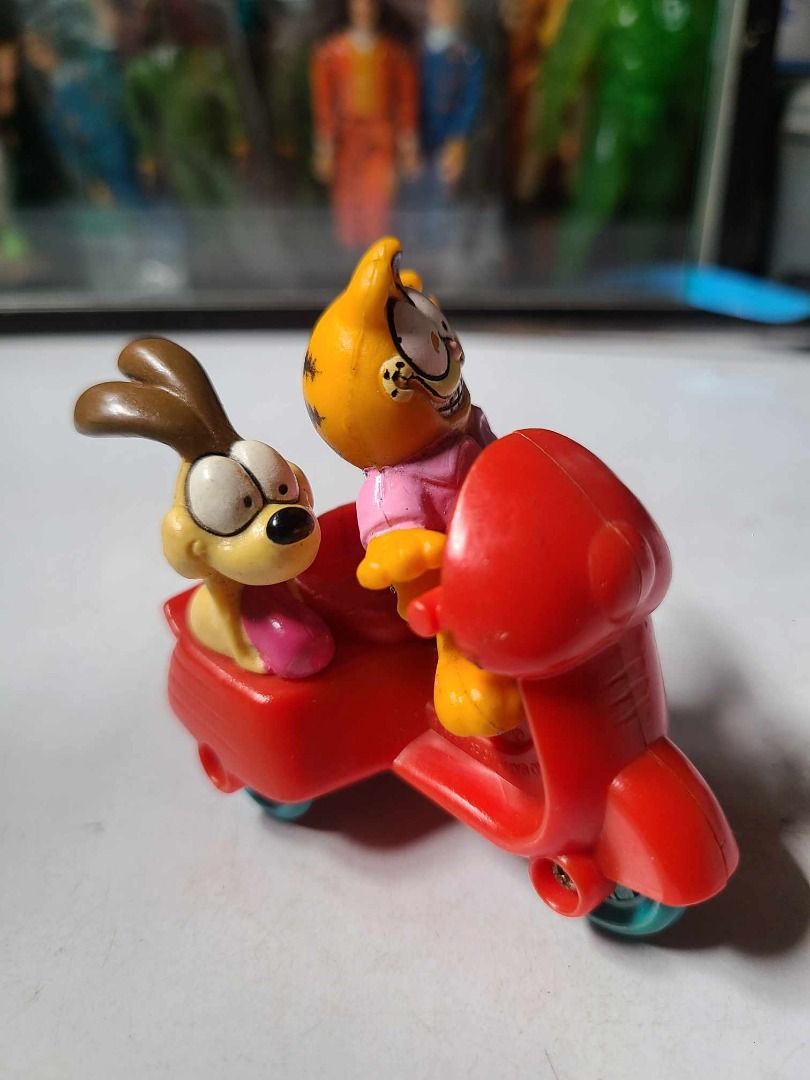 Vintage 1988 Garfield in Motorcycle with Odie in sidecar United Feature ...