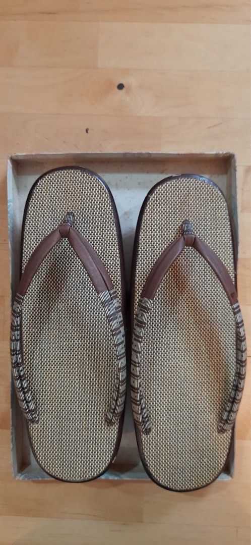 Vintage Japanese wooden sandal / clog, Hobbies & Toys, Memorabilia ...