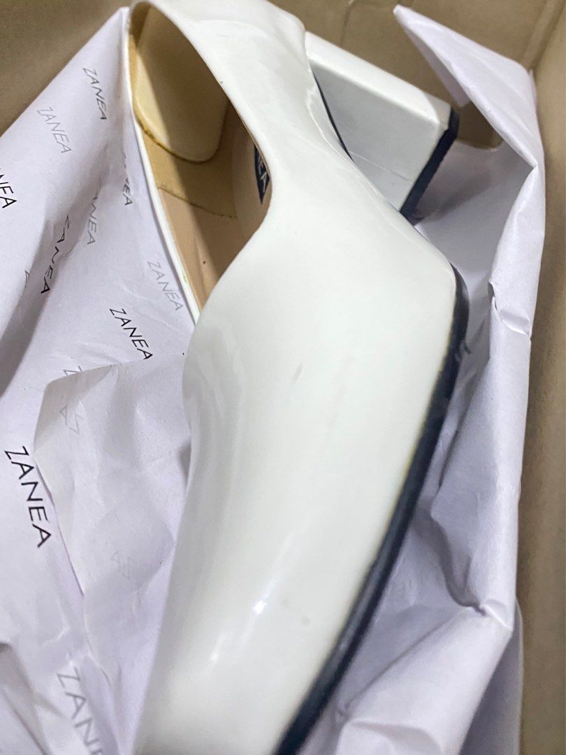 ZANEA White Heels, Women's Fashion, Footwear, Heels on Carousell