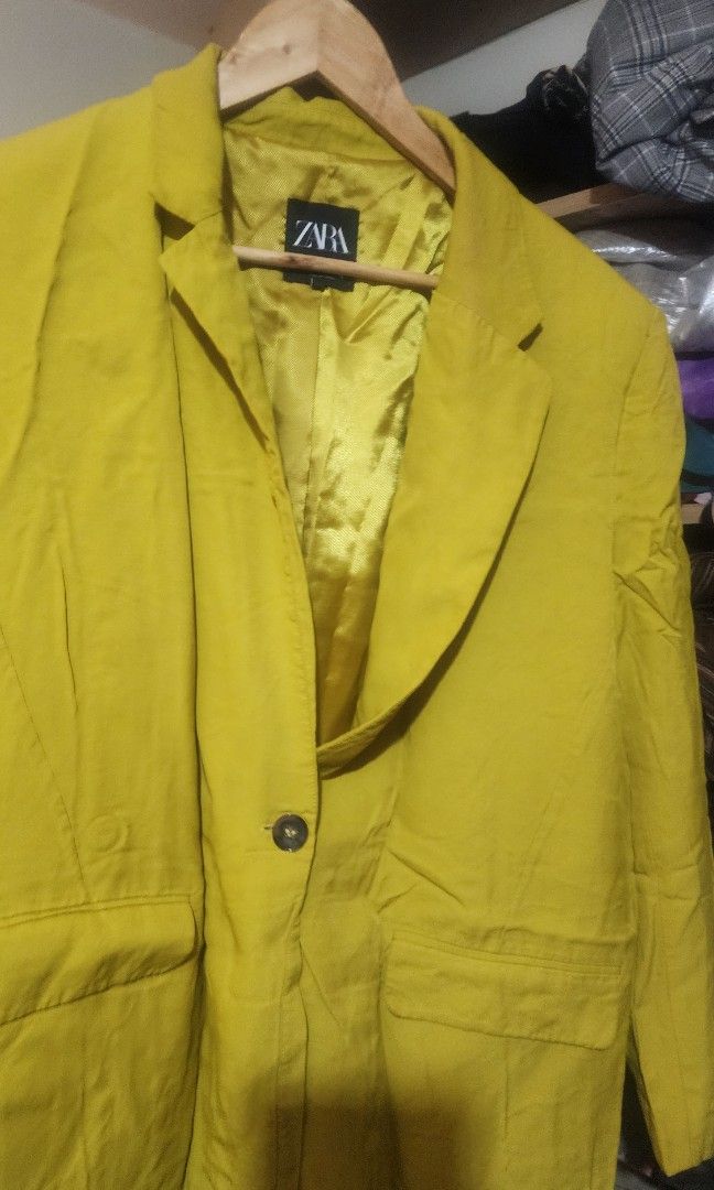 Zara Yellow Xl Blazer Women s Fashion Coats Jackets And Outerwear On zara-yellow-xl-blazer-women-s-fashion-coats-jackets-and-outerwear-on