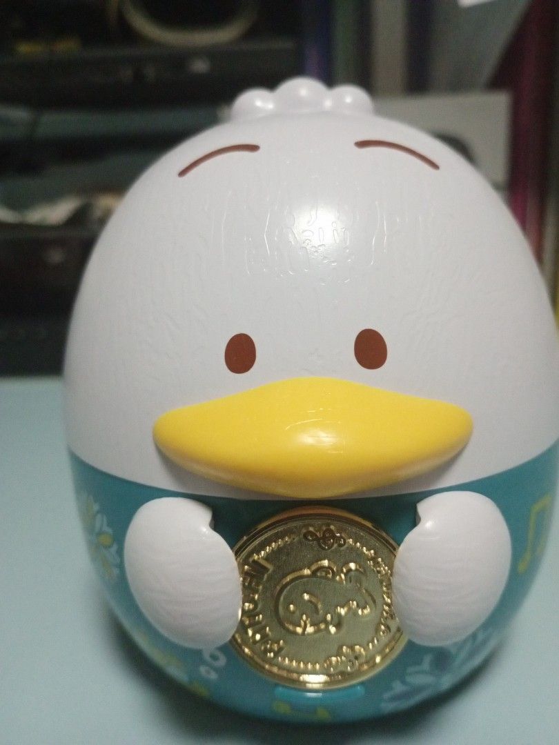 711 Sanrio Ahirunopekkle Coin Bank, Hobbies & Toys, Memorabilia ...