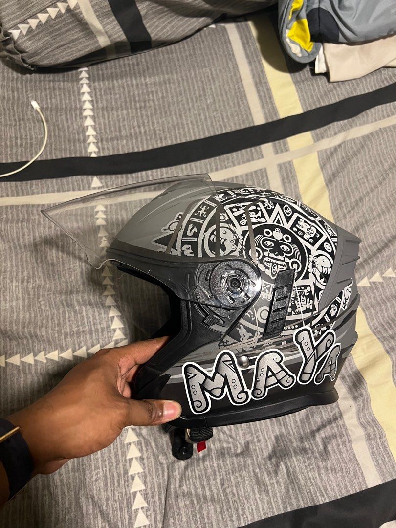 AKI AK7 Maya Helmet, Motorcycles, Motorcycle Apparel on Carousell